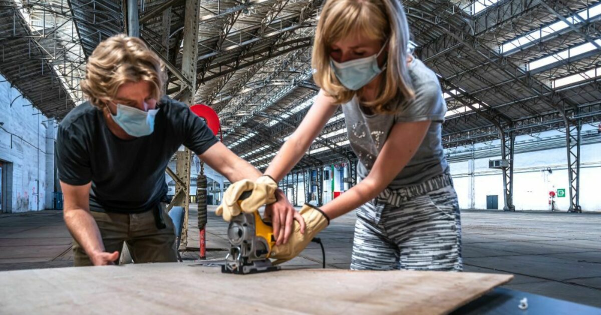 Konekt | Gentse Brake-Outers veroveren het SMAK met expo op 26, 27 en ...
